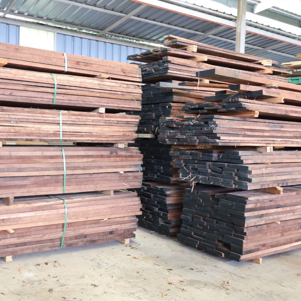 ไม้เนื้อแข็ง ไม้วอลนัท Walnut (American Black Walnut) - INTERWOOD TIMBER