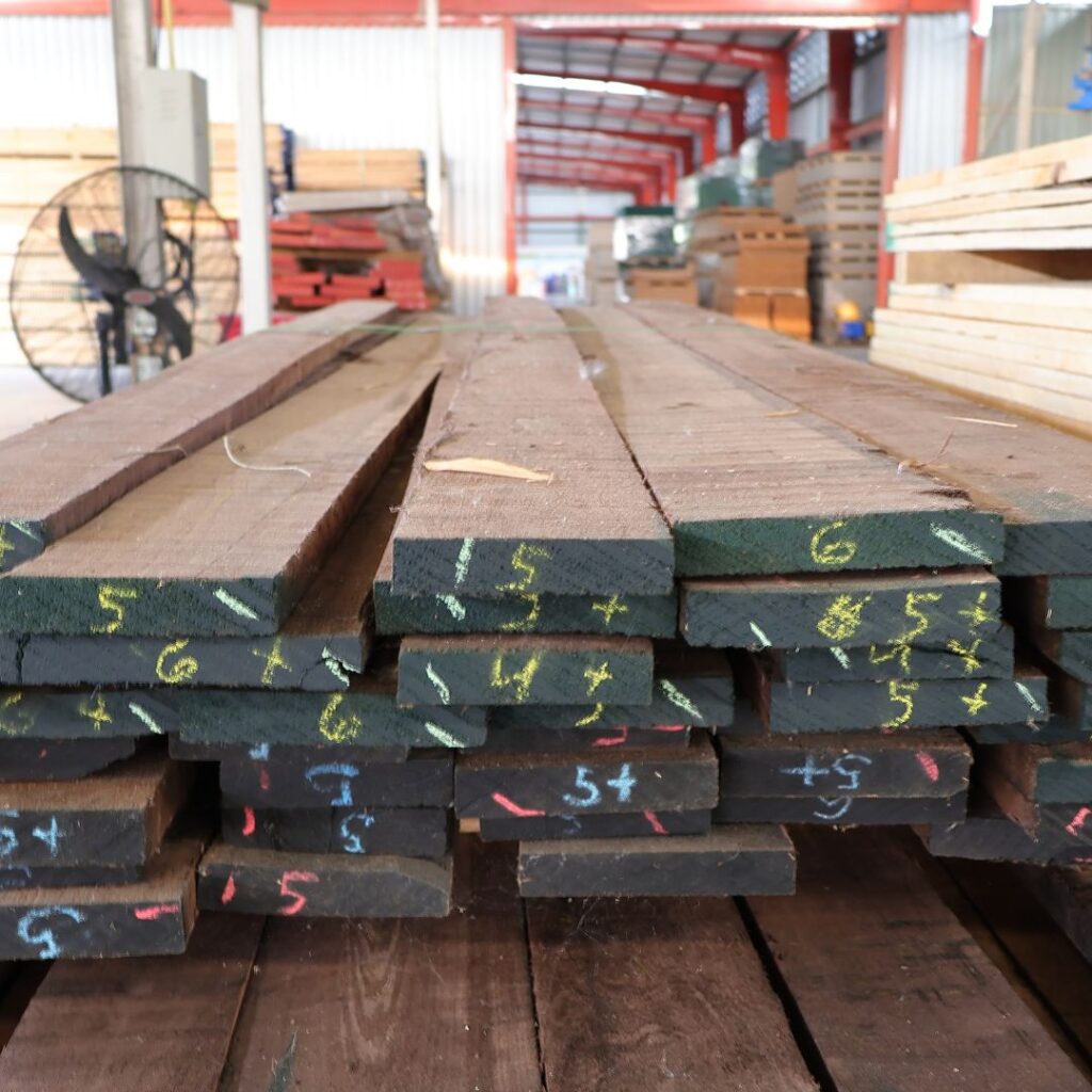 ไม้เนื้อแข็ง ไม้วอลนัท Walnut (American Black Walnut) - INTERWOOD TIMBER